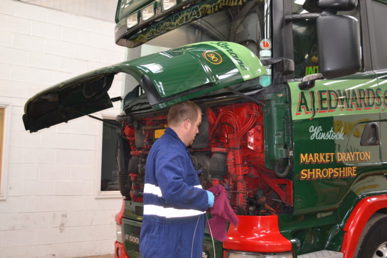 On Site Fleet Maintenance and Support | Edwards Transport